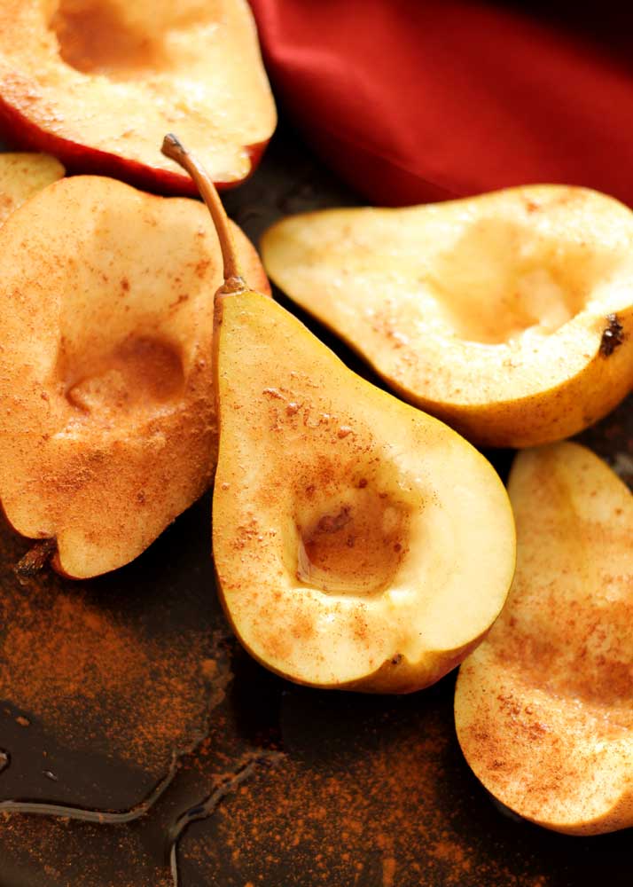 Maple Vanilla Baked Pears with Granola - Recipes Worth Repeating